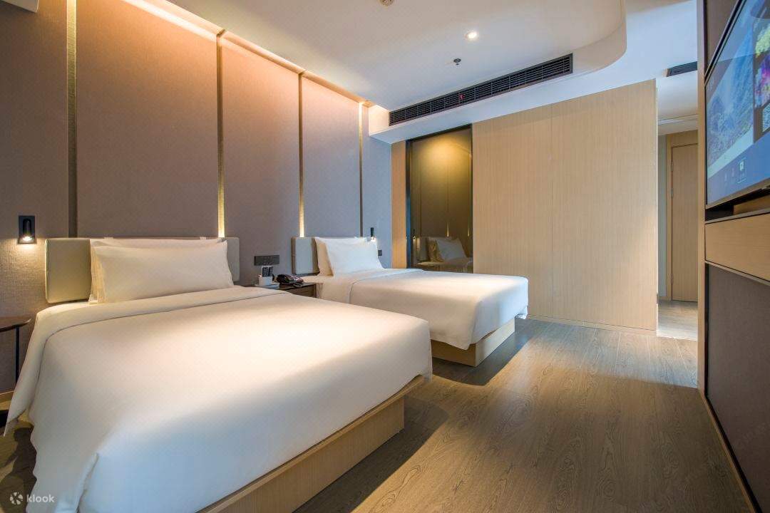 [Near Guangzhou Sunac Mao] Atour Hotel Guangzhou Huadu Financial Center ...
